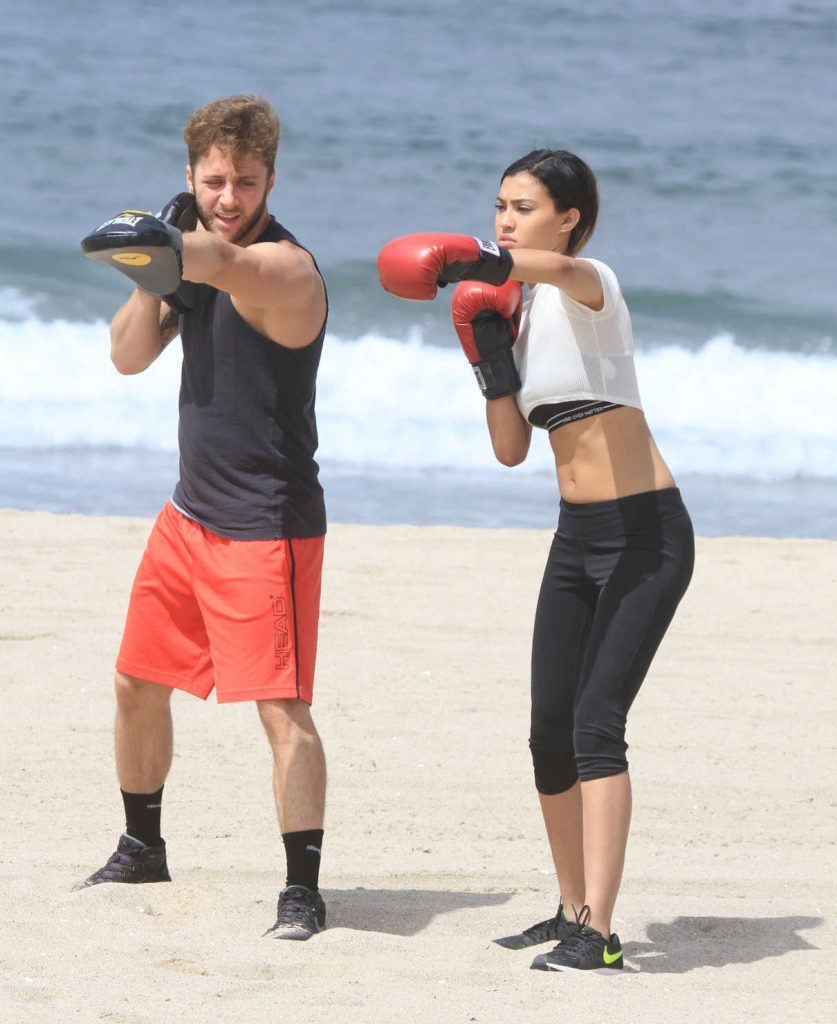 Kara Royster Boxing With Her Trainer at the Venice Beach in Los Angeles ...