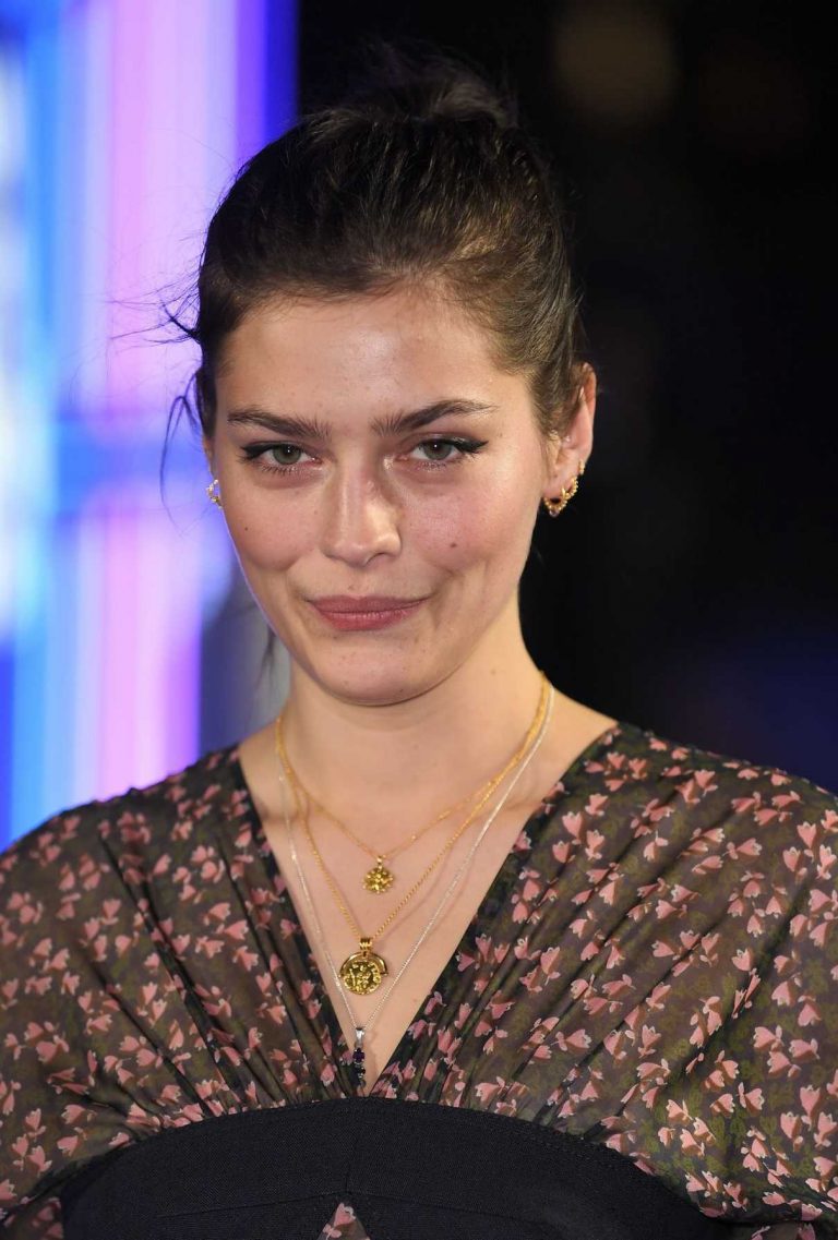 Amber Anderson at the Ready Player One Premiere in London 03/19/2018 ...