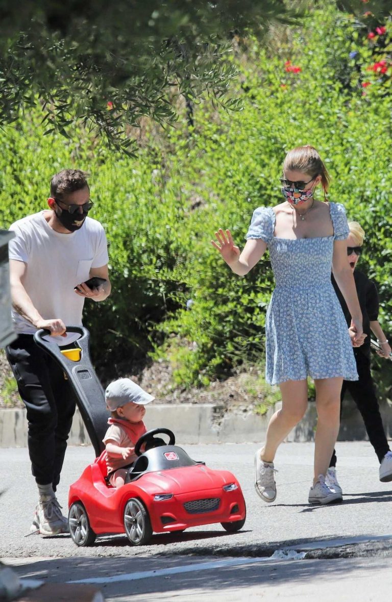 Kate Mara in a Short Blue Floral Dress Walks Out with Jamie Bell and ...