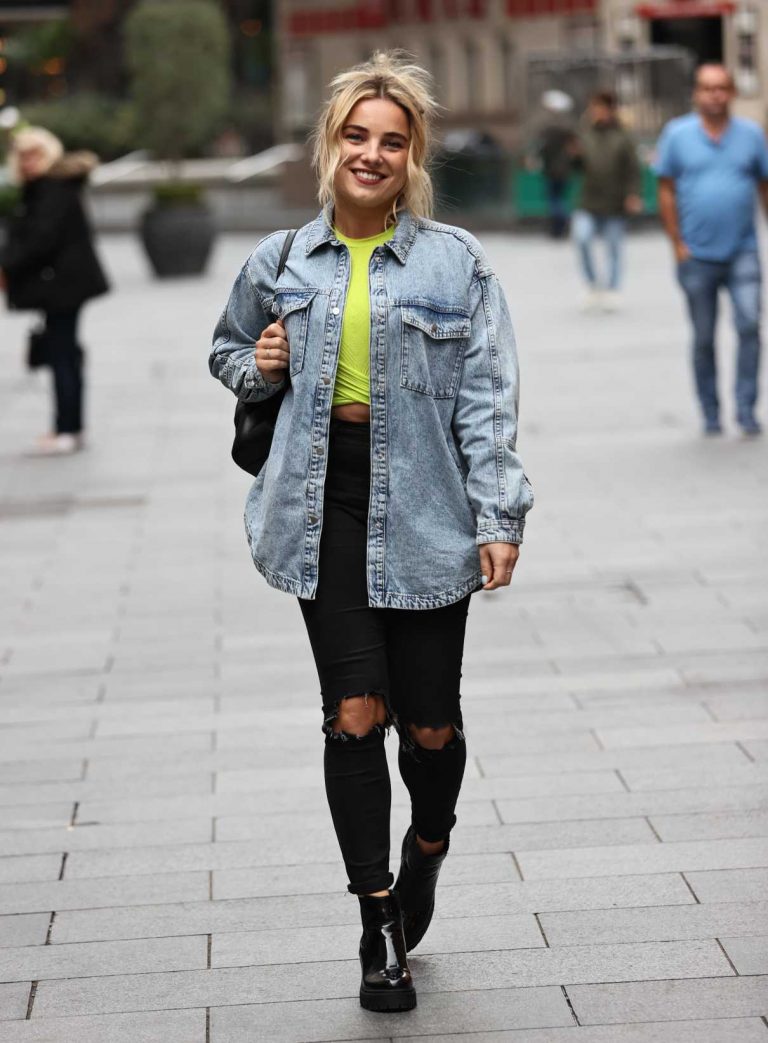 Sian Welby in a Black Ripped Jeans Arrives at the Global Radio Studios ... Sian Welby in a Black Ripped Jeans Arrives at the Global Radio Studios ...