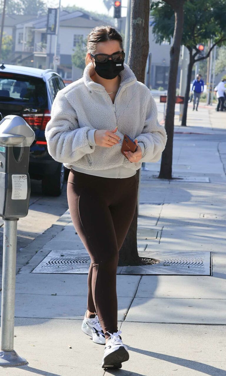 Addison Rae in a Black Leggings Heads to the Dogpound Gym for a Workout ...