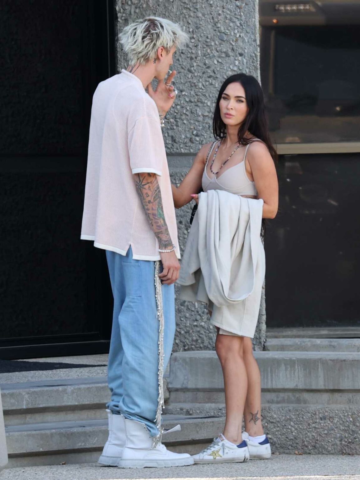 Megan Fox in a Beige Sports Bra Was Spotted Out with Machine Gun Kelly ...