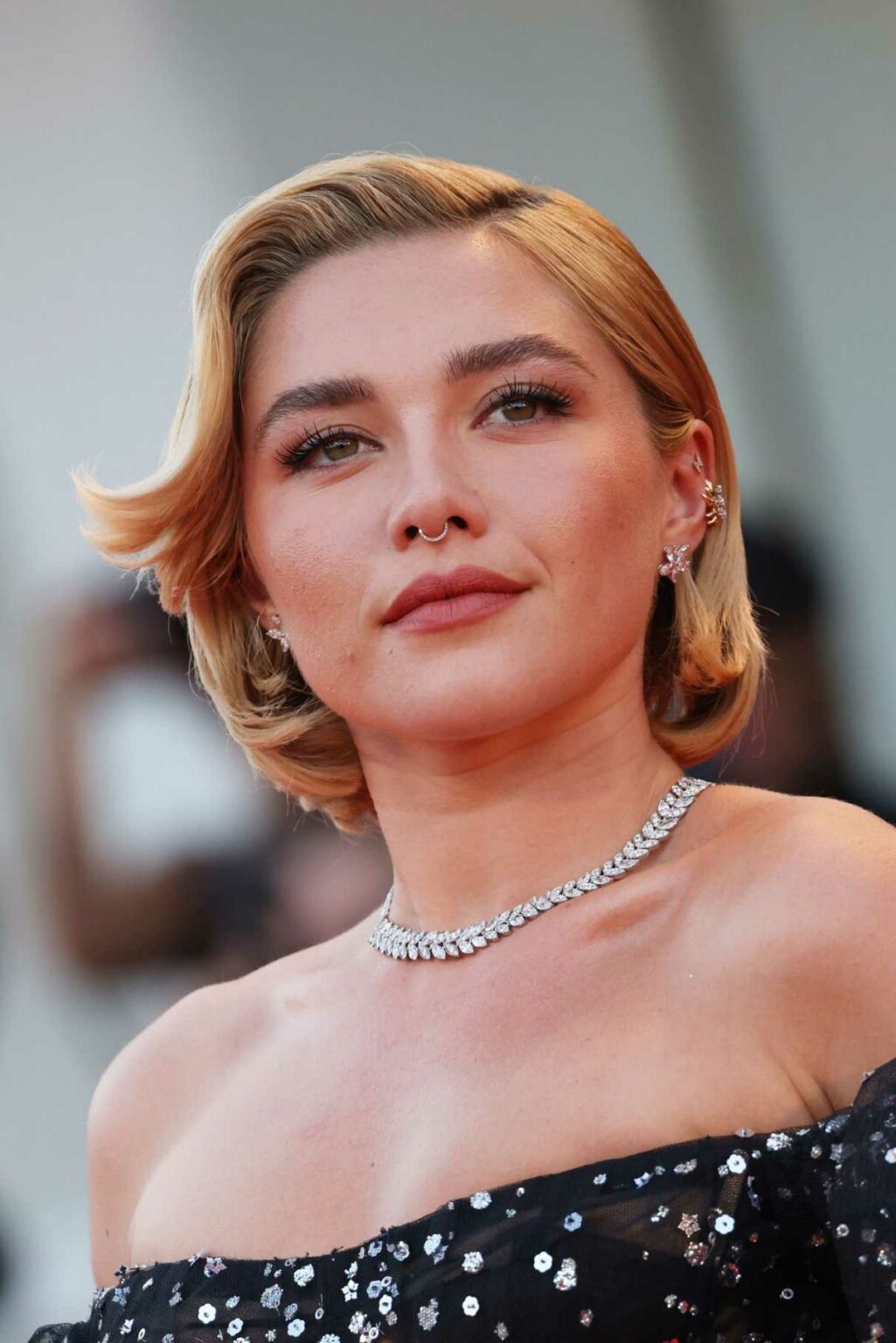 Florence Pugh Attends the Don’t Worry Darling Red Carpet at the 79th ...