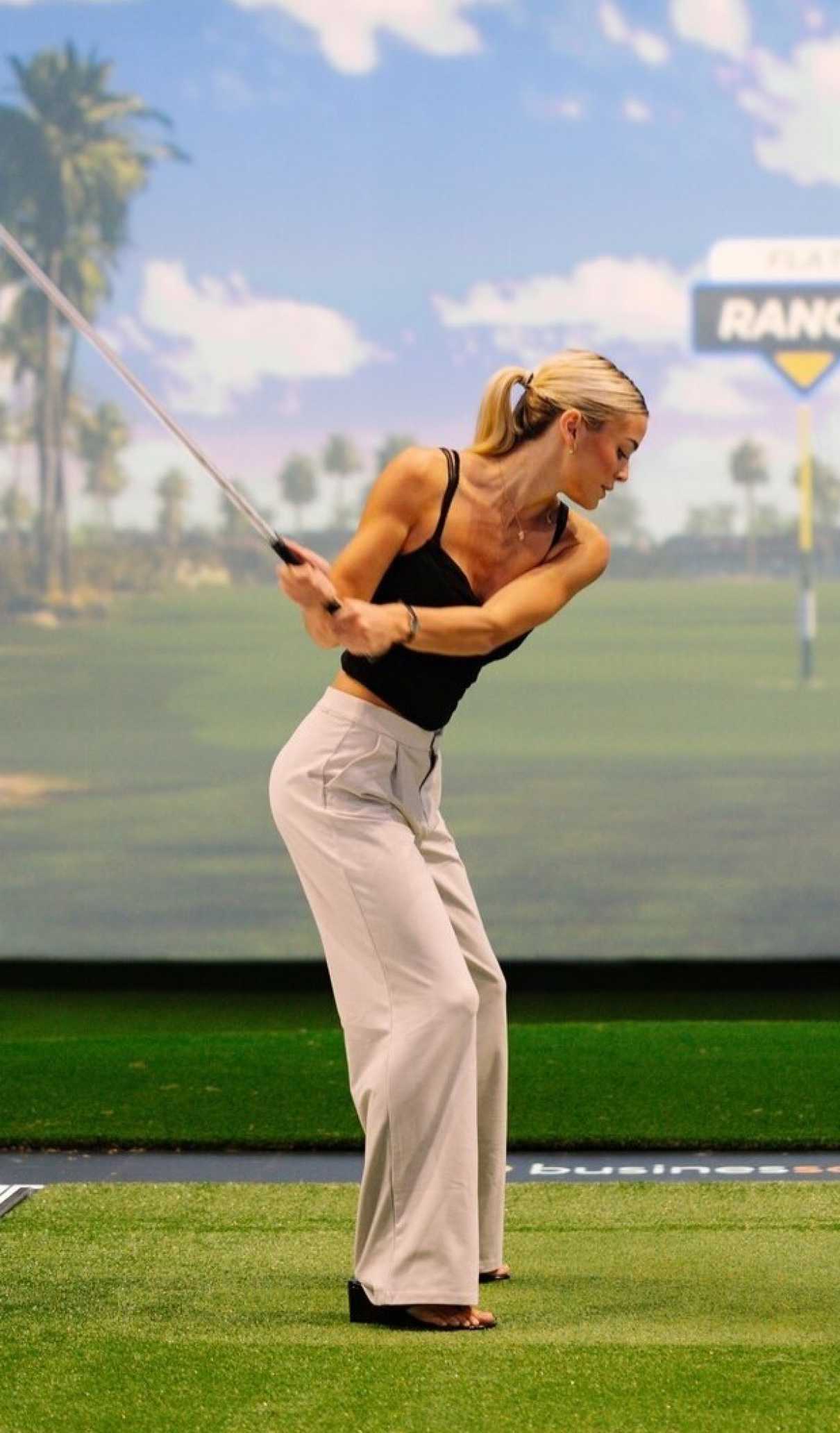 Olivia Dunne Attends Jupiter Links vs New York Golf Club TGL Match at ...